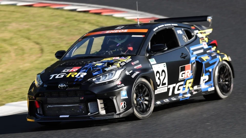 Toyota závodí se zběsilým prototypem. Jde o GR Yaris s motorem ...